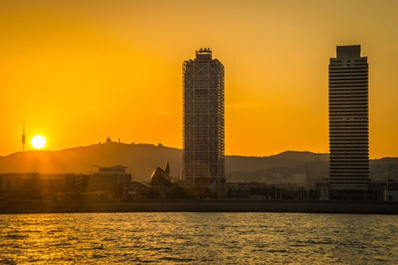 Barcelona: 4-Hour E-Bike Photography Tour - Key Points