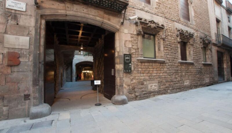 Barcelona: 4-Hour Private Picasso Museum & Walking Tour - Key Points