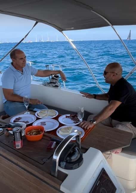 Barcelona: 4-hour sailing cruise in the morning or afternoon. - A Closer Look at the 4-Hour Sailing Experience in Barcelona