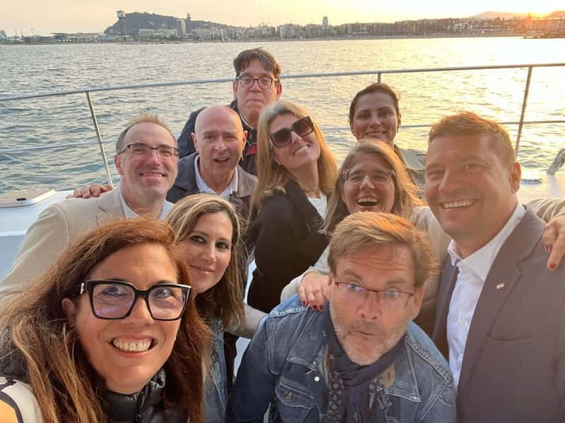 Barcelona: Afternoon on a Catamaran with Cocktails and Live Music - The Experience: What You Can Expect