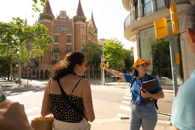 Barcelona Architecture Walking Tour With Casa Batlló Upgrade - What You Gain from This Tour