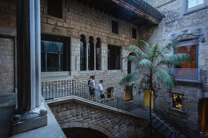 Barcelona Art and Tapas Small Group Walking Tour with Picasso Museum - Key Points