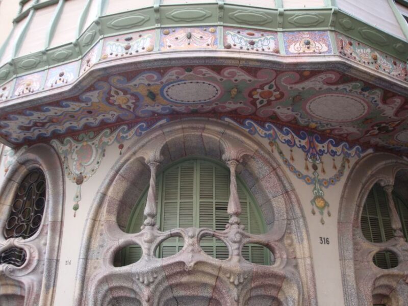 Barcelona: Art Nouveau & Gaudí Tour - A Detailed Look at the Itinerary