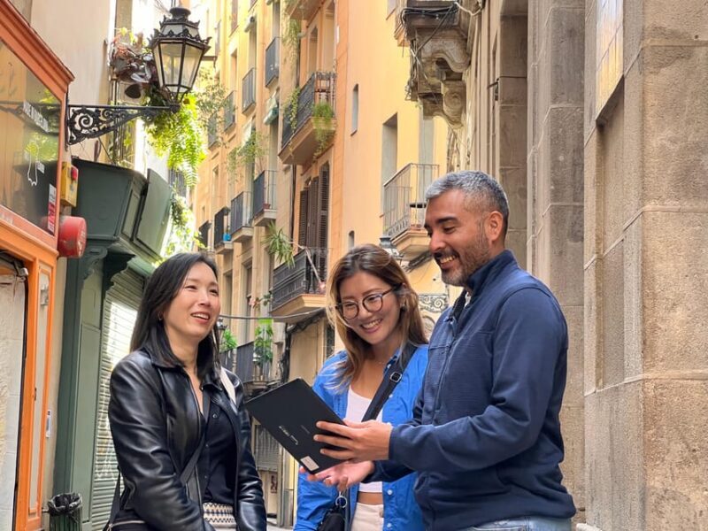 Barcelona: Barri Gotic Small Group Walking Tour - Authentic Feedback: What Travelers Say