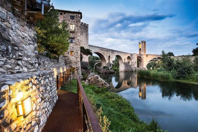 Barcelona: Besalú Dali and wine tour - Detailed Breakdown of the Tour Experience