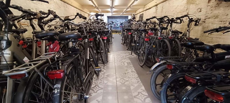 Barcelona: Bike Rental for 2 - 24 Hours - Who Should Consider This Experience?