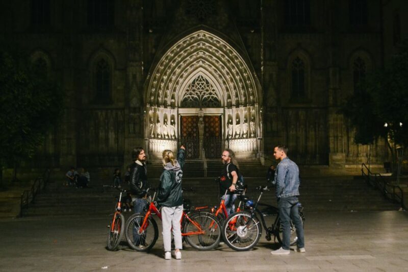 Barcelona Bike Tour by Night with Cava - Discover the Magic of Barcelona by Night on a Bike Tour with Cava