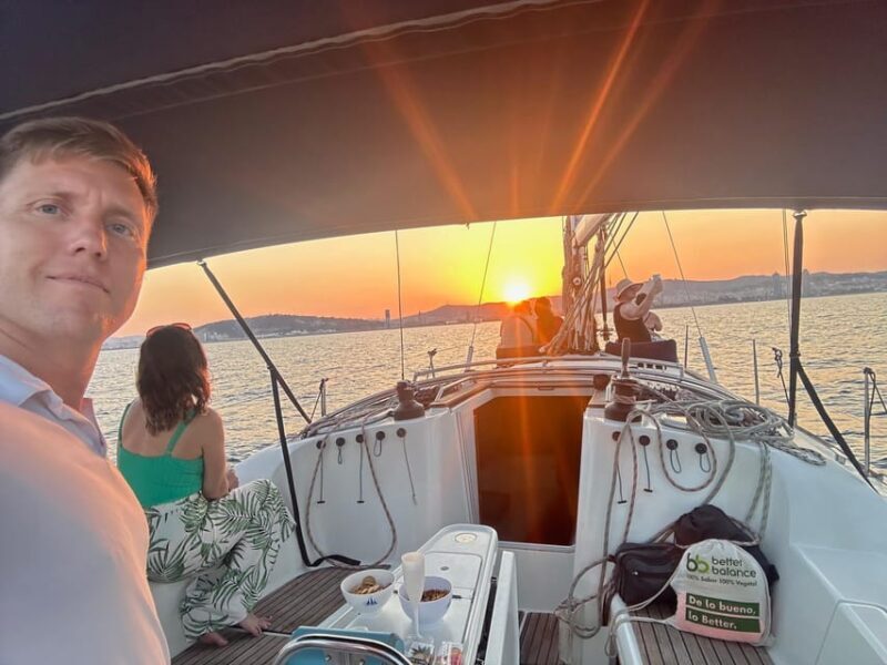 Barcelona: Boat Trip with Champagne - Setting Out on the Water: What to Expect