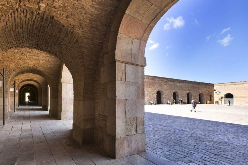 Barcelona Cable Car Sky Views, Magic Fountain & Castle Visit - Price and Value
