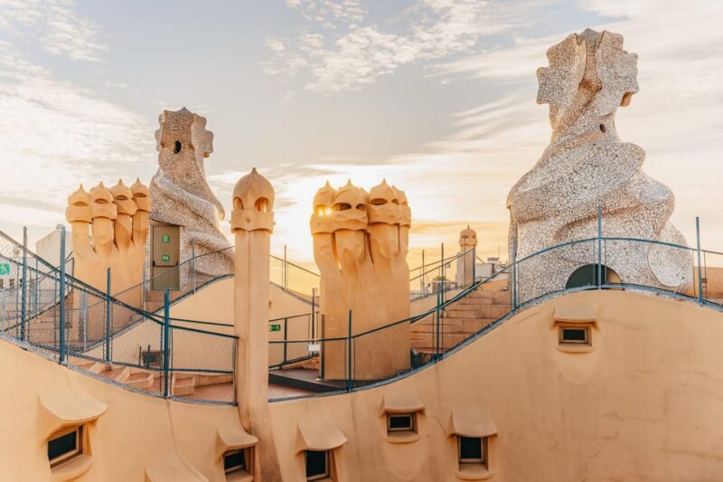 Barcelona: Casa Milà Early-Morning Access Guided Tour - Key Points