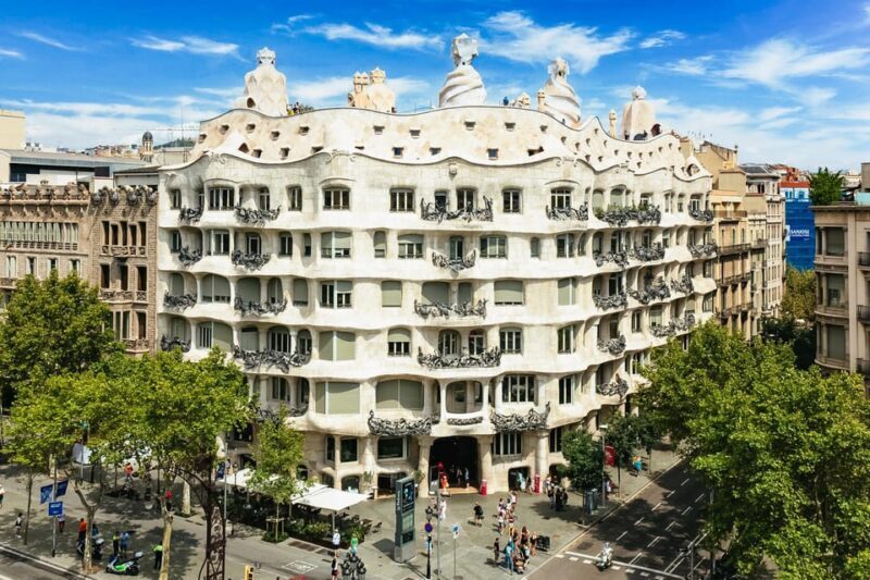 Barcelona: Casa Milà Early-Morning Access Guided Tour - What to Expect During the Tour