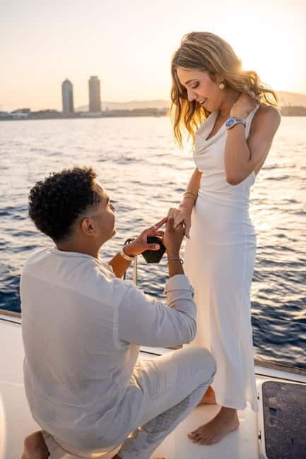 Barcelona: Catamaran Proposal - A Closer Look at the Experience