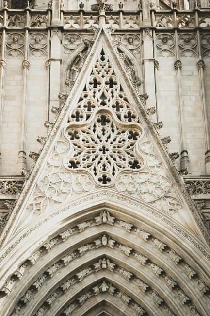 Barcelona: Cathedral of Barcelona Saint Eulalia Guided Tour - Who Will Love This Tour?