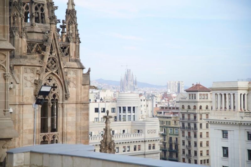 Barcelona Cathedral: Ticket, Guided Tour and VR Experience - Why Visit the Cathedral of the Holy Cross and Saint Eulalia?