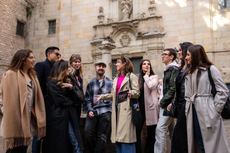 Barcelona: Cathedrals and Squares Walking Tour - Key Points