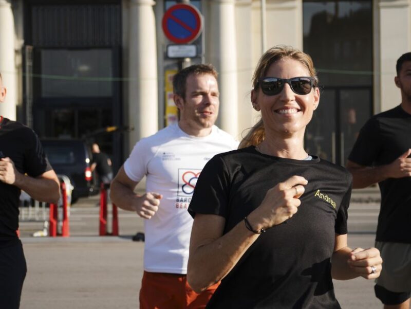 Barcelona: City Highlights Guided Running Tour - The Itinerary in Detail