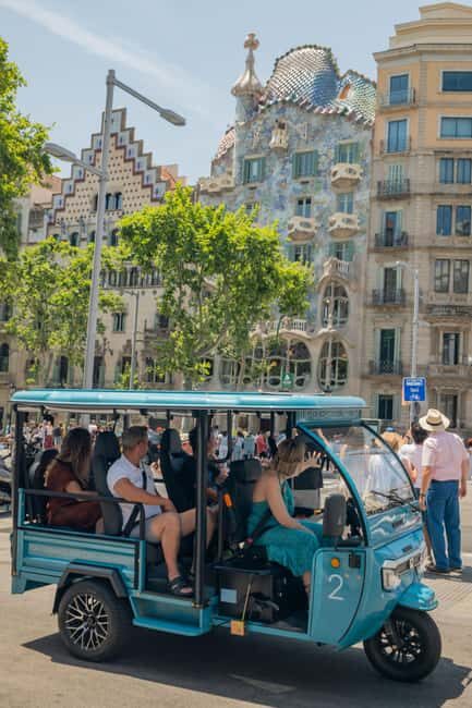 Barcelona: City Highlights Private Tuk-Tuk Tour - Authentic Experiences from Reviews