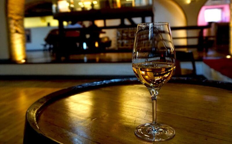 Barcelona: Coastline E-Bike and Wine Tasting Tour - Visiting Alella: Wine and Vineyard Walks