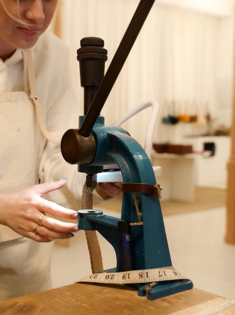 Barcelona: Craft your own leather bag, Hands-On workshop - The Design Choices and Personalization
