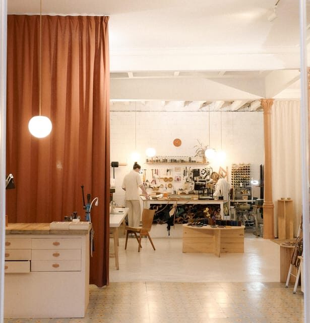 Barcelona: Craft your own leather bag, Hands-On workshop - The Crafting Process: Step-by-step