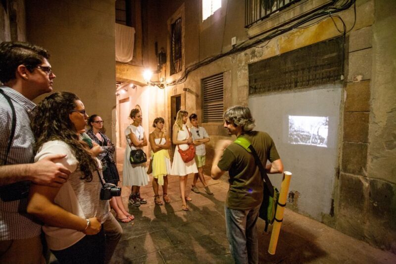 Barcelona: Dark History Night Walking Tour - Practical Tips for Travelers