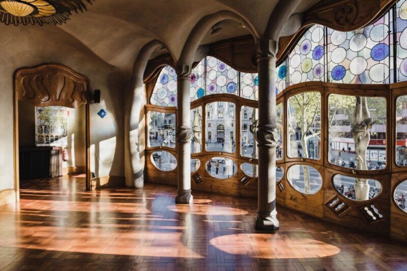 Barcelona: Discover Gaudí, Sagrada Familia, and Park Güell - The Sum Up