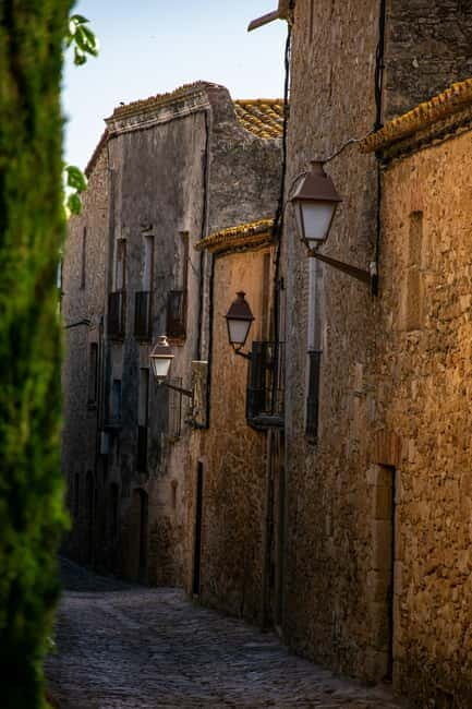 Barcelona: Discover Girona, Besalú & Pals on a Guided Tour - Key Points
