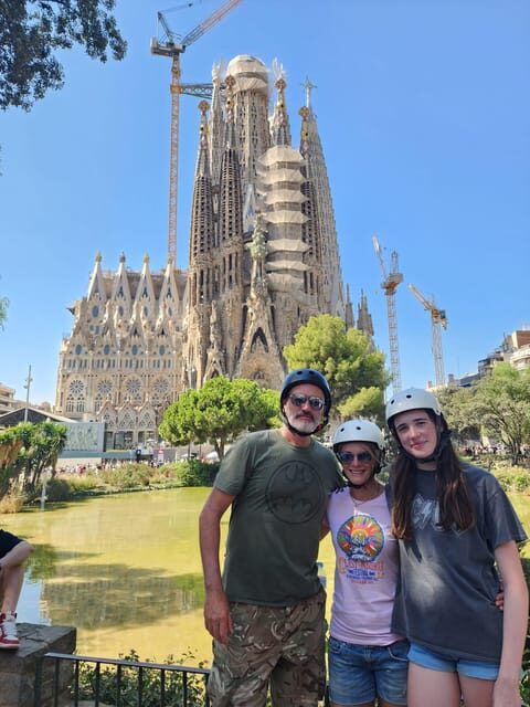 Barcelona: e-scooter and Bike tour - FAQs