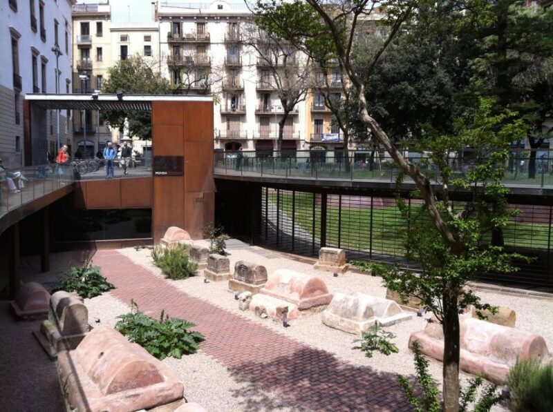 Barcelona El Call Jewish Quarter Private Walking Tour - Who Should Consider This Tour?