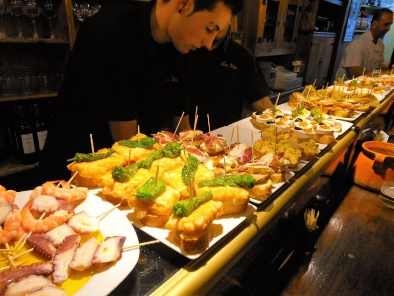 Barcelona: Evening Walking Tour in the Gaudi Area with Tapas - The Itinerary: What to Expect During the Tour