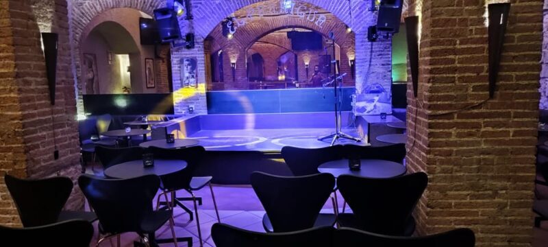 Barcelona: Exclusive Flamenco Show at El Paraigua with Drink - An Authentic Flamenco Experience in a Historic Setting