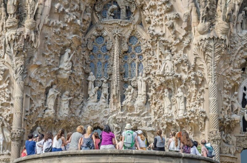 Barcelona: Exclusive Sagrada Familia Private Guided Tour - Who Would Benefit Most?
