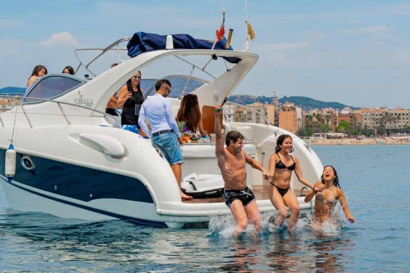 Barcelona: Exclusive Yatch tour with Drinks and Snacks - Key Points