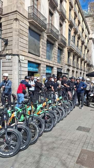 Barcelona: explore the city center and the beach on an electric scooter and e-bike - A Detailed Breakdown of the Itinerary