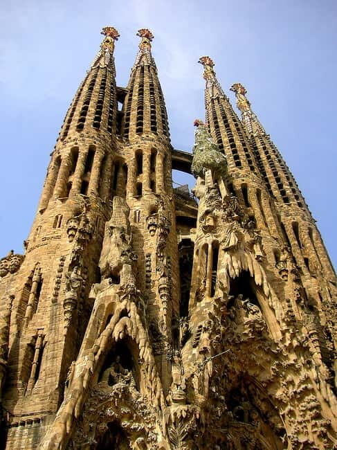Barcelona Express Card: 2 Days of Transport & Discounts - Key Points