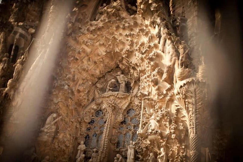 Barcelona: Family Friendly Tour of Sagrada Familia - The Sum Up