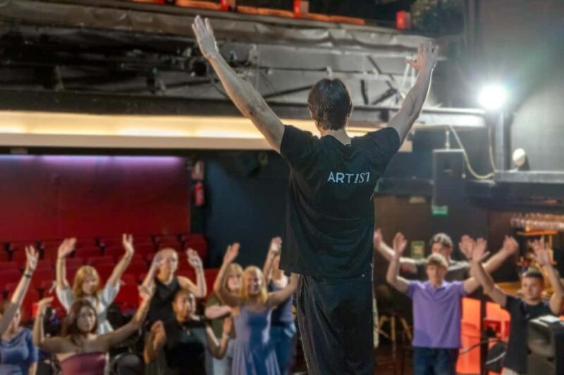 Barcelona: Flamenco Dance Class for Beginners at the Flamenco Theater - Who’s This Experience Best For?