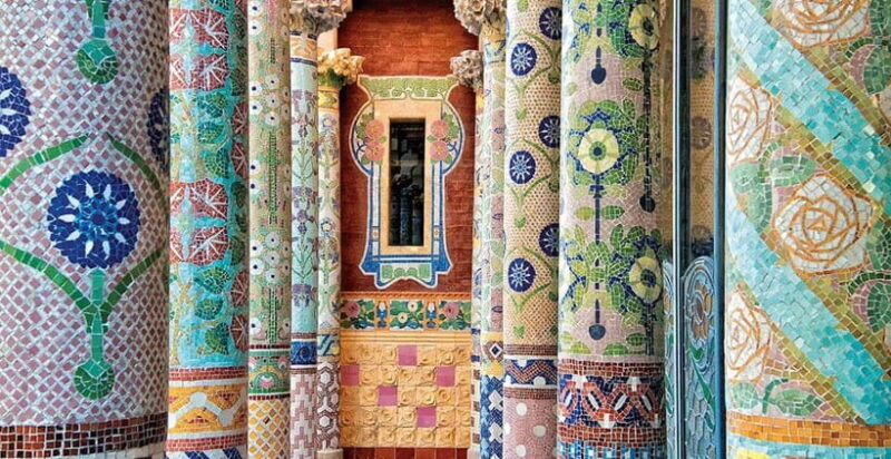 Barcelona: Gastromodernist Nights at the Palau de la Música Catalana - The Audio-Guided Exploration: Unpacking the Architecture and Heritage