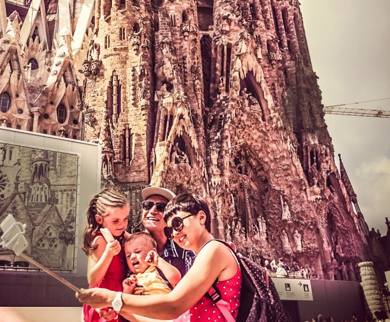 Barcelona: Gaudi Private City Tour with Sagrada Familia - What’s Included and What’s Not