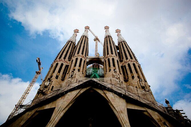 Barcelona: Gaudí, Tapa, Drink & Hidden Architectural Gems - FAQs
