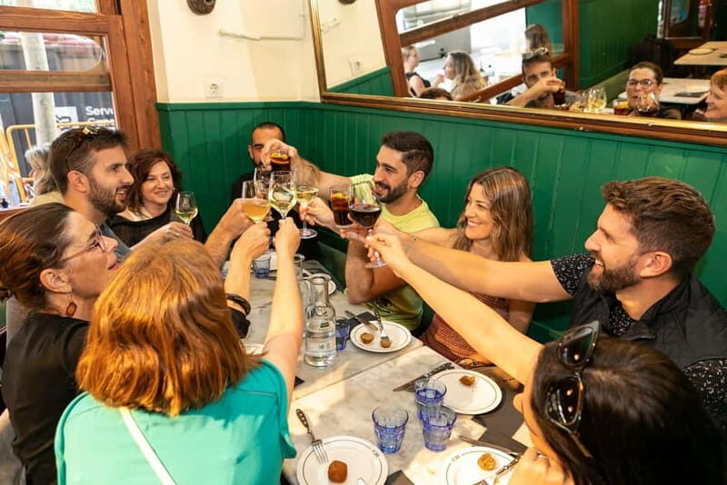 Barcelona: Gaudi Tapas & Wine Tasting Small Group Tour - Who Is This Tour Best For?