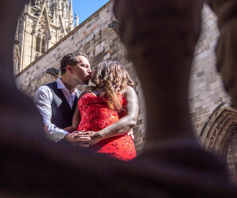 Barcelona: Gothic Quarter Private Photoshoot Experience - Frequently Asked Questions