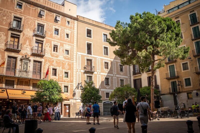 Barcelona guided tour in French - Why This Tour Works Well for Travelers