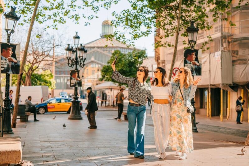 Barcelona: Guided Walking City Tour, Cable Car & Boat Ride - Verdict: Is It Worth the Price?