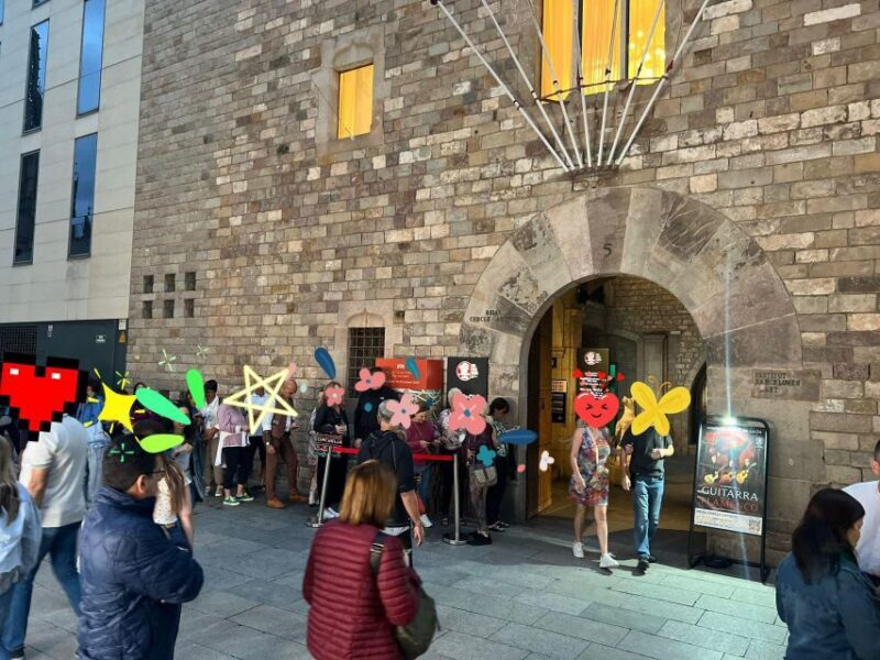 Barcelona: Guitar Trio & Flamenco Dance @Pignatelli Castle - Exploring the Experience