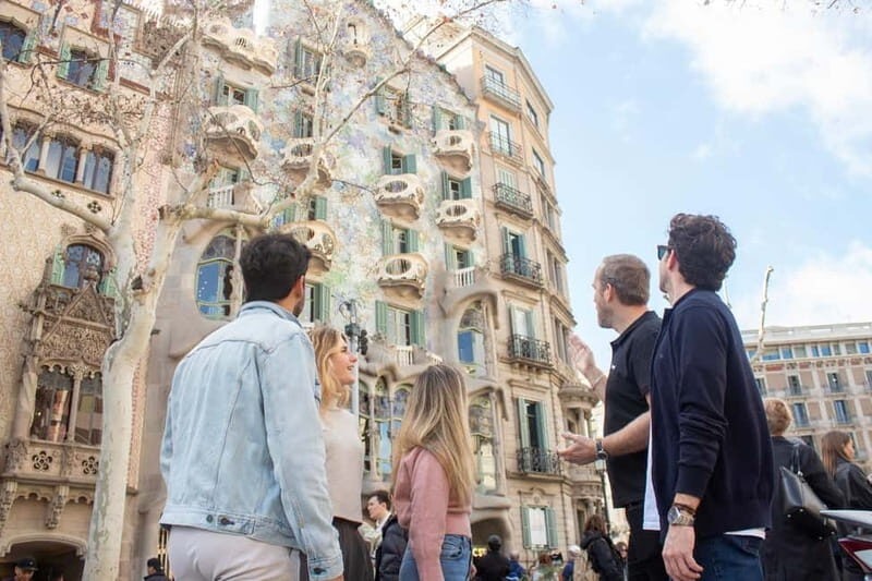 Barcelona: Helicopter, Boat Ride, and Old Town Walking Tour - The Logistics: How It All Comes Together