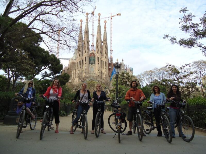 Barcelona Highlights Bike Tour: Cycle along the beach! - In-Depth Breakdown of the Itinerary