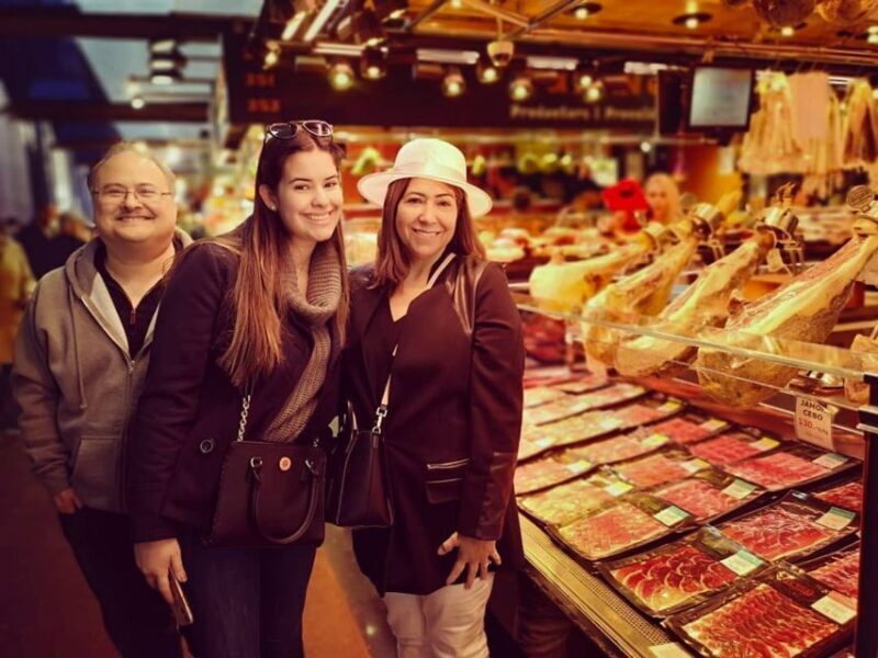 Barcelona: Highlights & Gems Private Tour with Tapa & Drink - Key Points