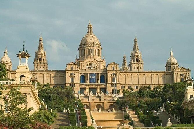 Barcelona Highlights Private Guided Tour - Pros and Cons Based on Reviews