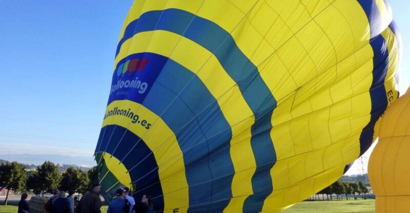 Barcelona: Hot Air Balloon Ride with Optional Transportation - Key Points